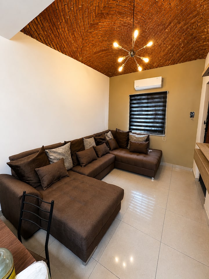 Casa Moderna Con Jacuzzi Privado Y Asador - Torreón