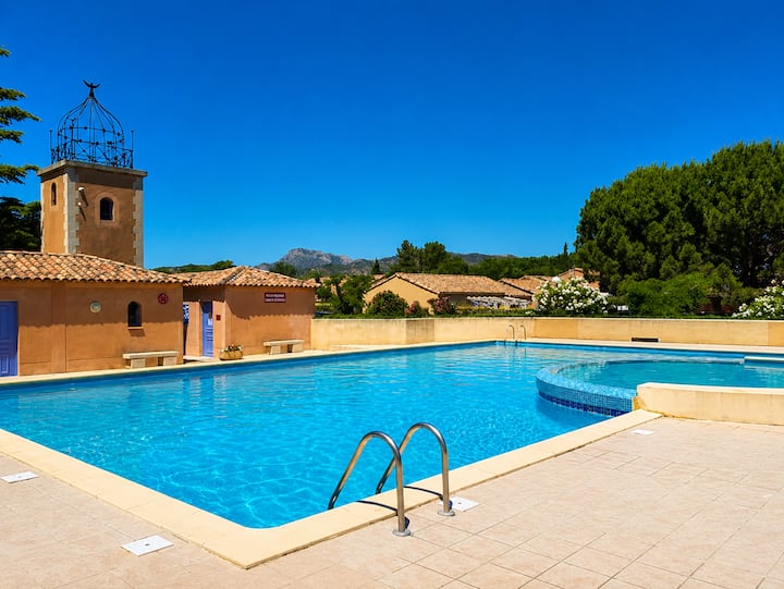 Charmante Petite Maison, Piscine, Terrasse/jardin - Salon-de-Provence