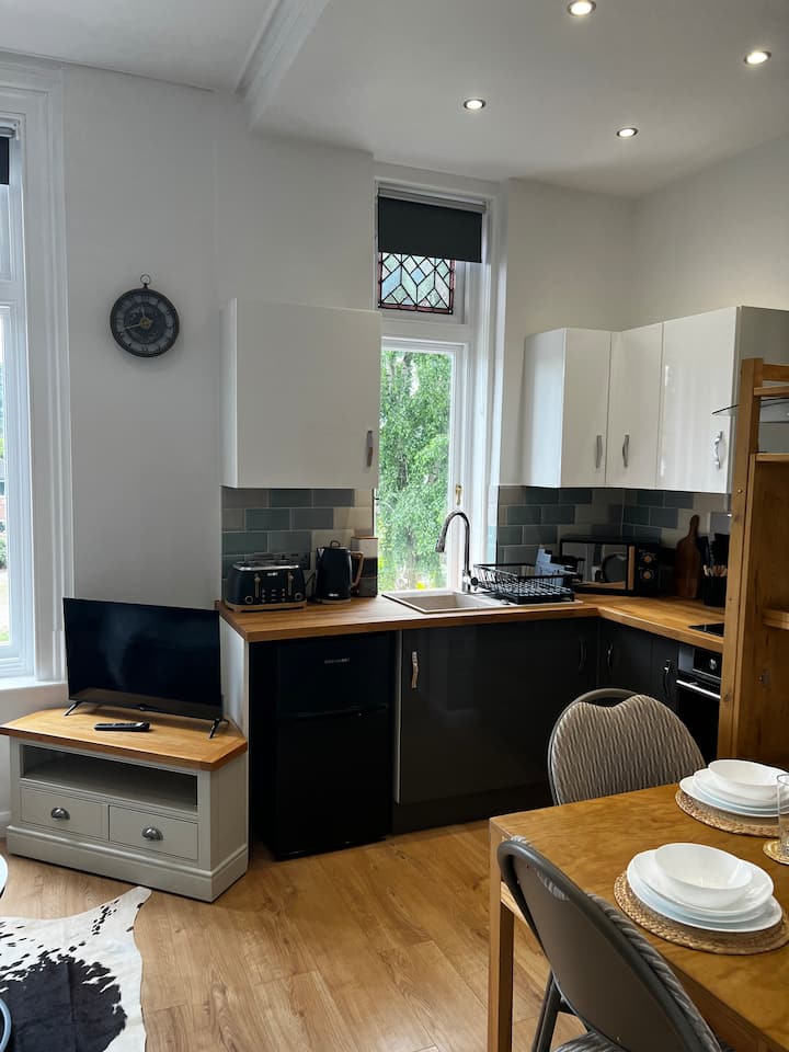 Aylestone Stay *Free Parking* - Hereford