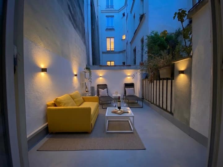 Private Terrace  Moulin Rouge - Paris 6e Arrondissement