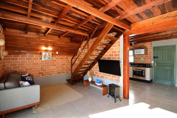 Casa Exclusiva Com Piscina E Vista Mar - Plh009 - Palhoça