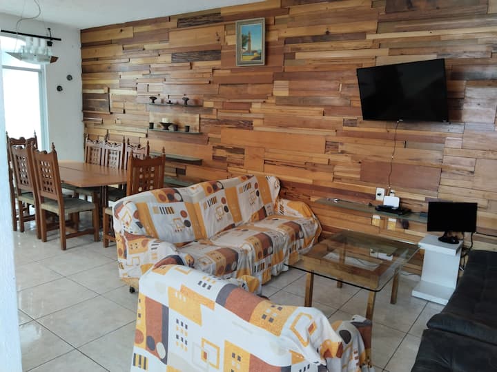 Casa En Excelente Ubicación Y Amplio Hospedaje - Cuautla