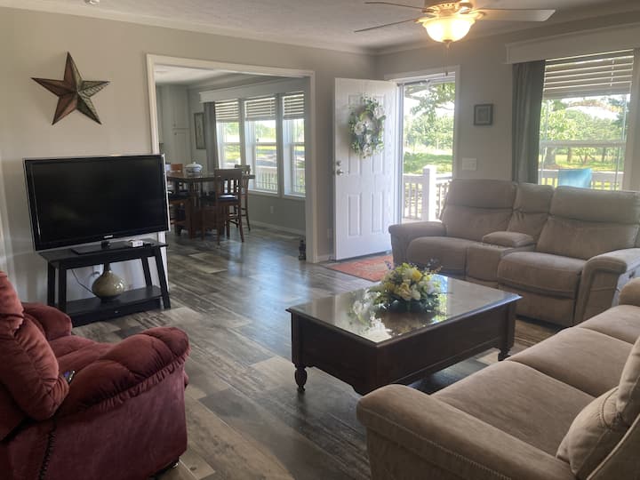 Annie's Air Bnb - Crossville, TN