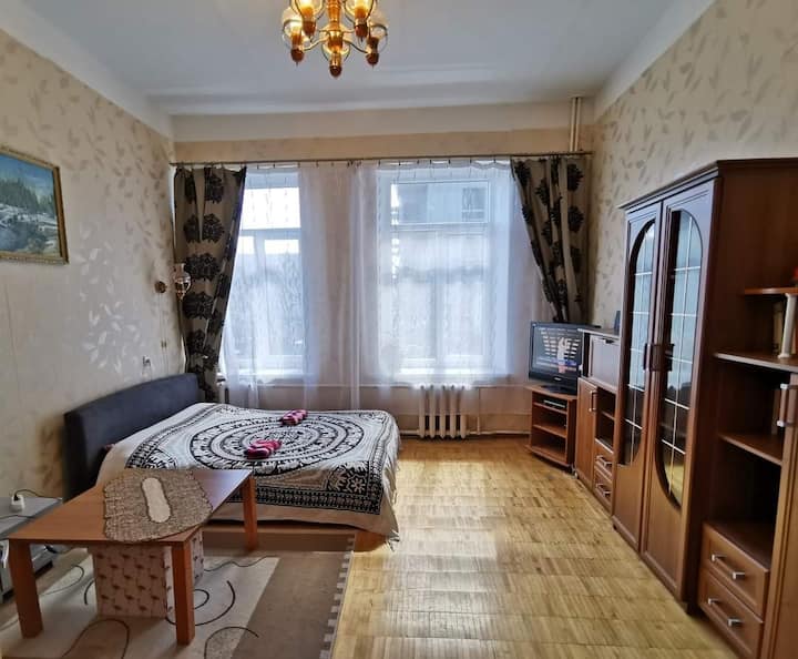 Very Spacious 2 Bedroom Apartment In The Old Town - Vilna