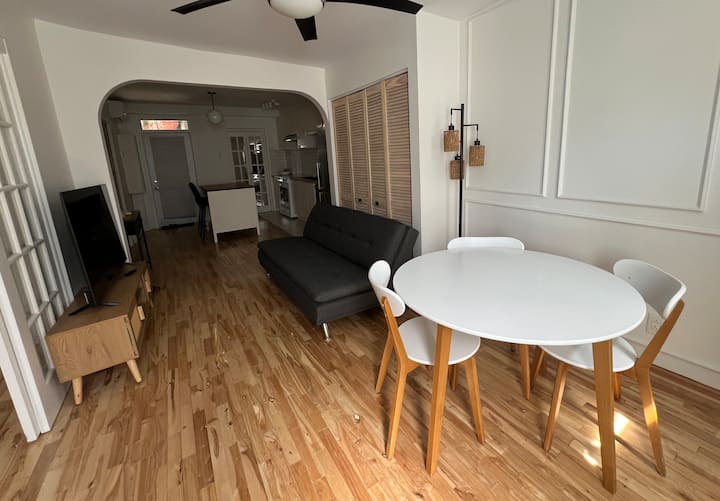 2br Peaceful Retreat In The Heart Of Le Plateau - Montreal