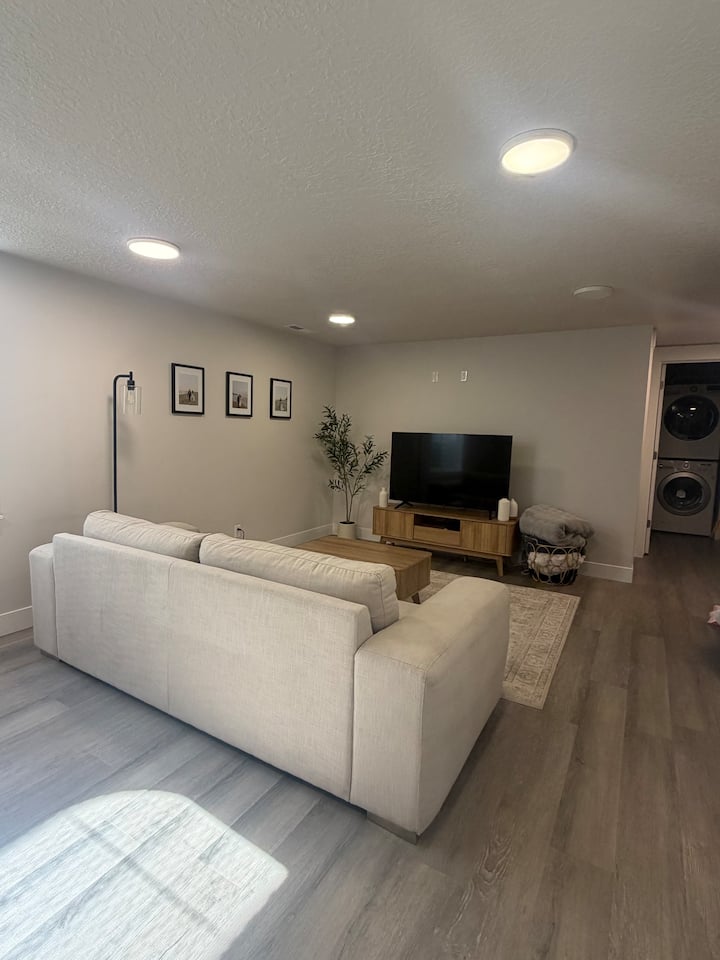 Cute Orem Apartment - 오렘