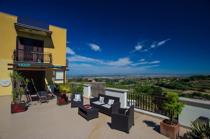 Villa Savoia Marino Come As Guest, Leave As Friend - Marino