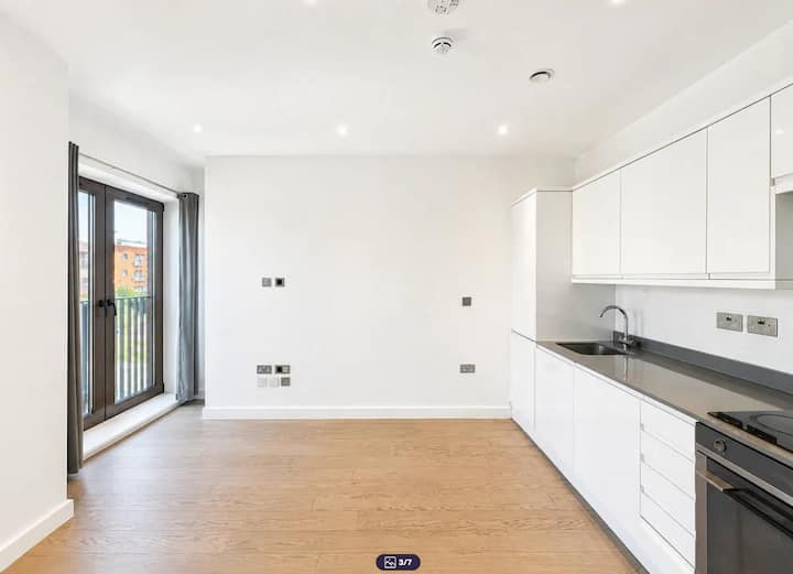 Flat 3 Ziggurat House 25 Grosvenor Road St Albans - St Albans