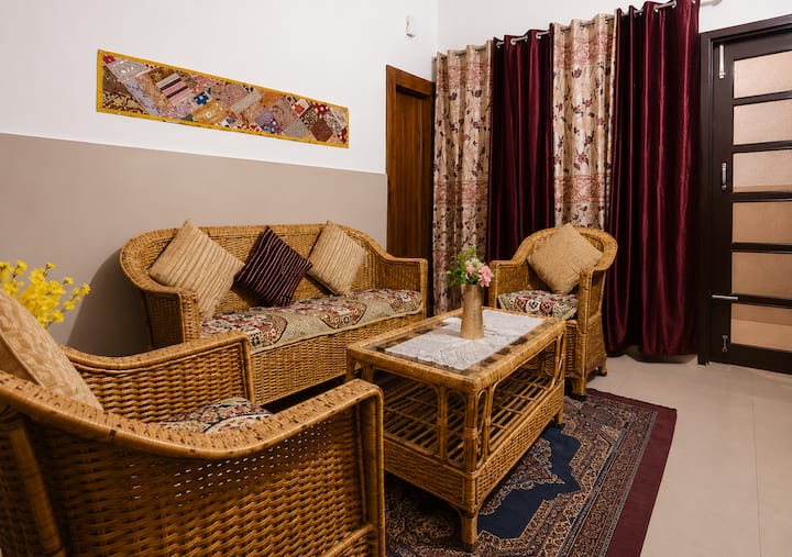 Nature View Retreat | Peaceful & Cozy 2 Bhk Flat - Rishikesh