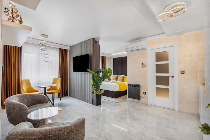 A&r Luxury Apartments Delux Queen Studio C 1 - Torrevieja