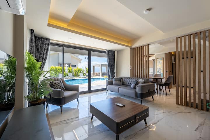 ÖLüdeniz'de Kapalı Havuzlu 2 Jakuzili Villa(lkya) - Ölüdeniz