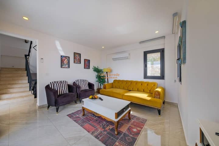 ÖLüdeniz'de 4 Odalı 2 Jakuzili Lüks Villa(y1) - Hisarönü