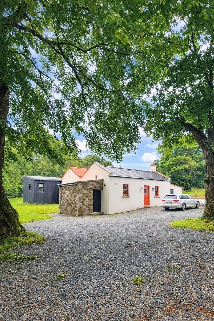 Idyllic Renovated Cottage In Ballymore Eustace. - Naas