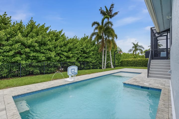 188 Columbus Way - Marco Island, FL