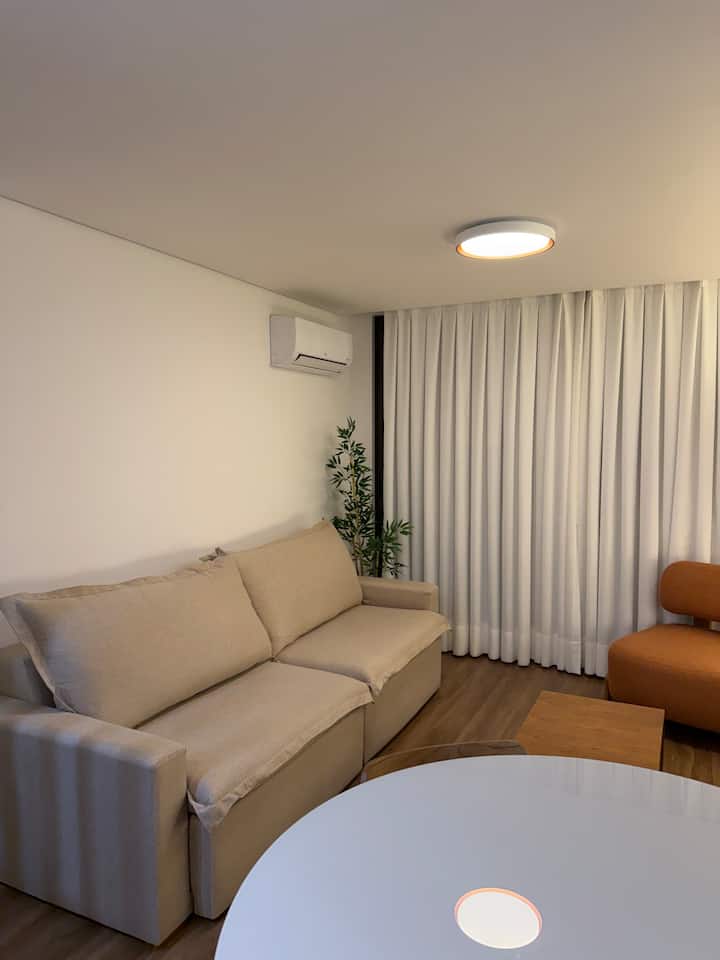 Apartamento Sofisticado No Coração De Itaipava. - Petrópolis
