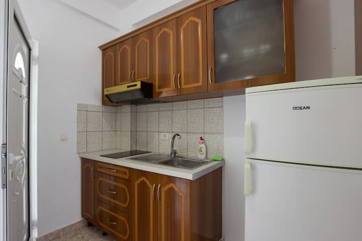 Studio Apartment With A Sea View - Ksamil