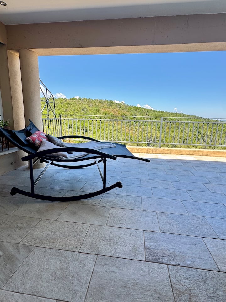 Haut De Villa Entre Mer Et Montagne Avec 3 Suites - Solenzara