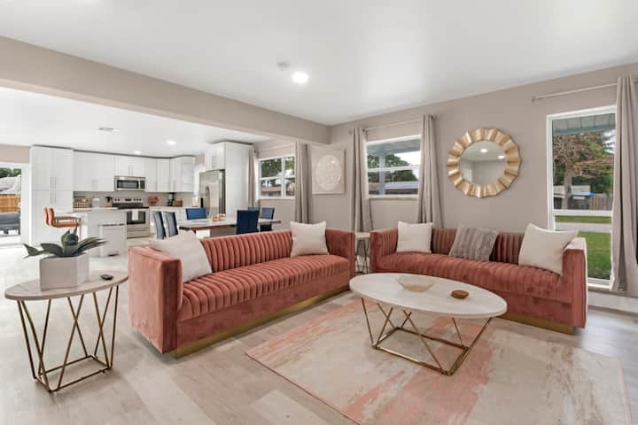 Pool + Arcade + Huge Yard | Near Beaches & Golf - Riviera Beach, FL