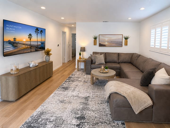 Private Coastal Retreat Walk To Beach Sleeps 6 Mtr - Huntington Beach, CA