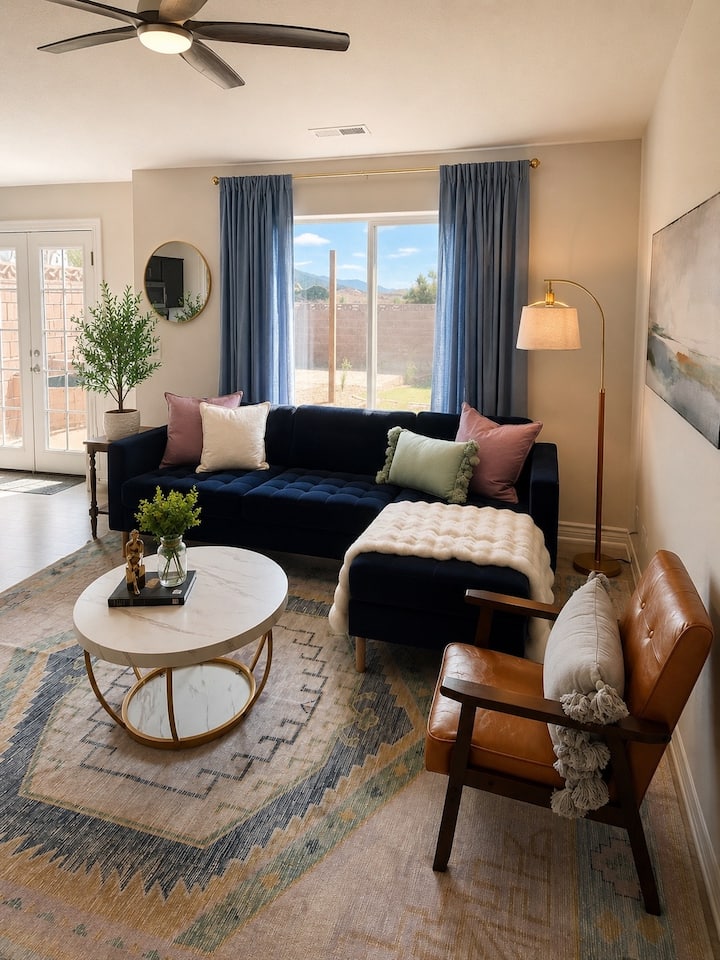 Stylish Retreat |Hot Tub•e-bikes•fire Pit•sleeps 8 - Cedar City, UT