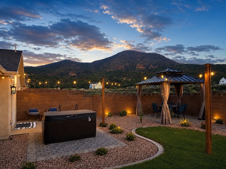 Stylish Retreat |Hot Tube-bikesfire Pitsleeps 8 - Cedar City, UT