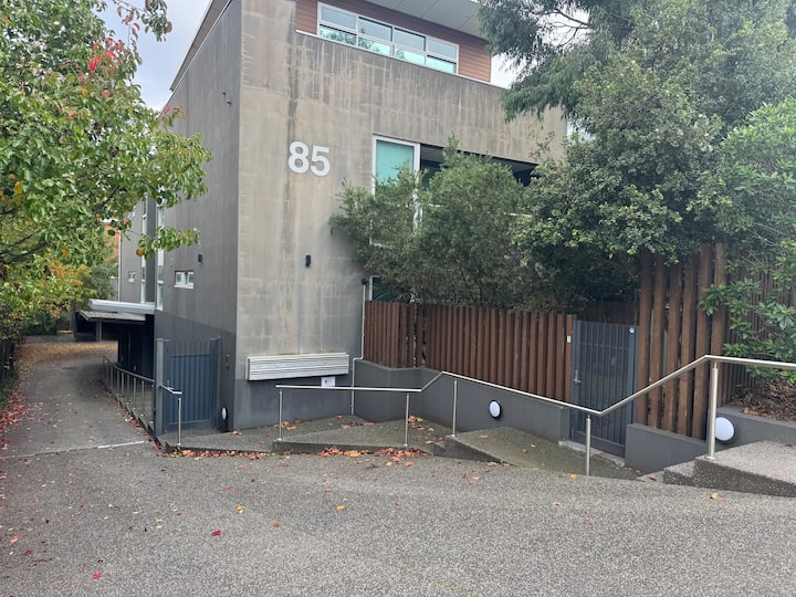 20%off Monthly Prime Location 1b Home Wparking - Box Hill