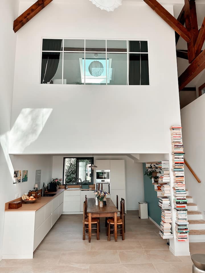 Grange Lumineuse, Idéalement Située En Provence - Salon-de-Provence