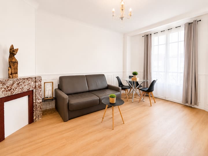 Modern Bright & Spacious Apartment - Montreuil