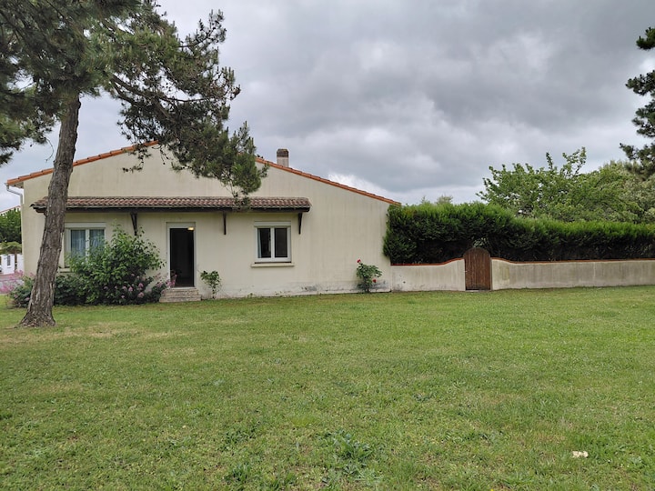 Villa Rétro Rénovée Proche Plage Et Centre Ville - Royan