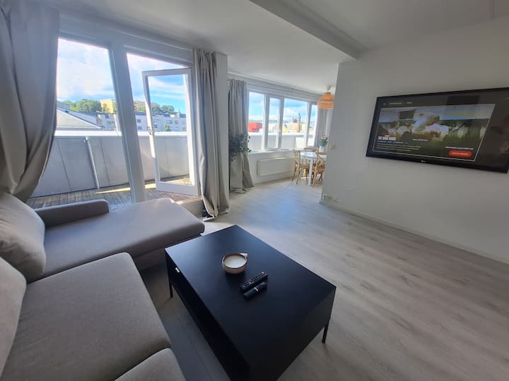 Bright Central Apartment With Balcony And Rooftop - Oslo