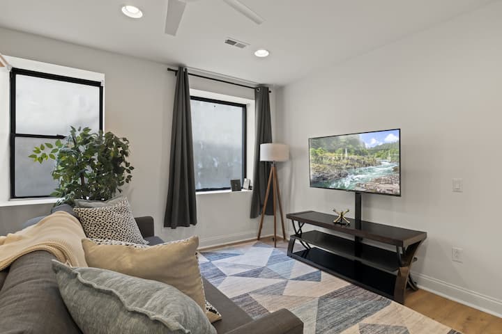 Urban 2br Sleeps 6 Oasis | Near The Liberty Bell - Cobbs Creek – Philadelphia