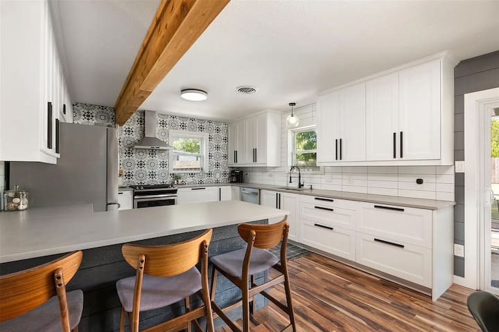Casa Verde. Mid-century Charmer In Old Town! - Georgetown, TX