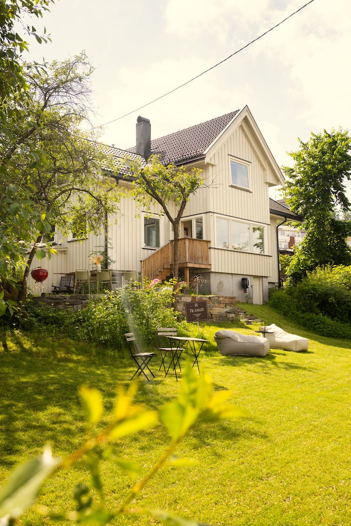 Solrik Enebolig Nær Byen - Oslo
