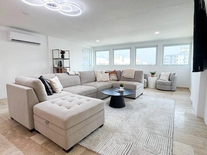 The Violeta Skyhouse | 6br Penthouse, Ocean Views - San Juan, Puerto Rico