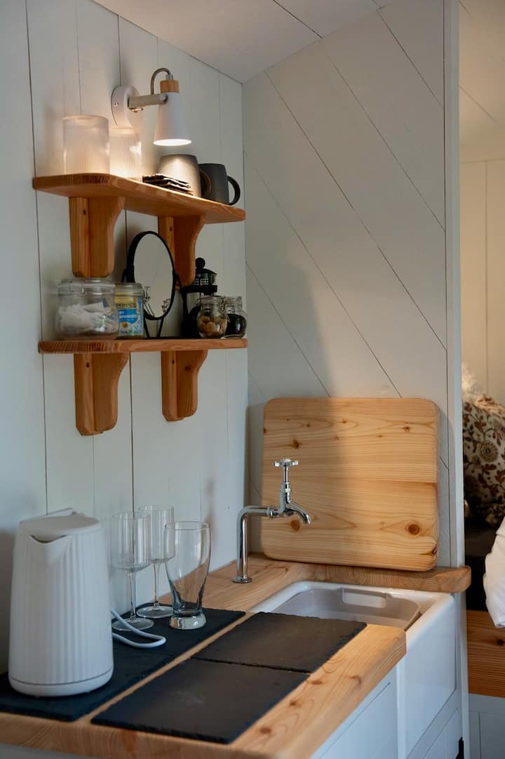 Shepherds Hut In Penzance - Penzance