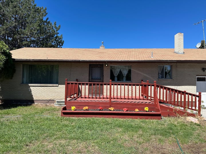New: Vintage Charm, Modern Comfort In Cozy 2br/1ba - Rexburg, ID