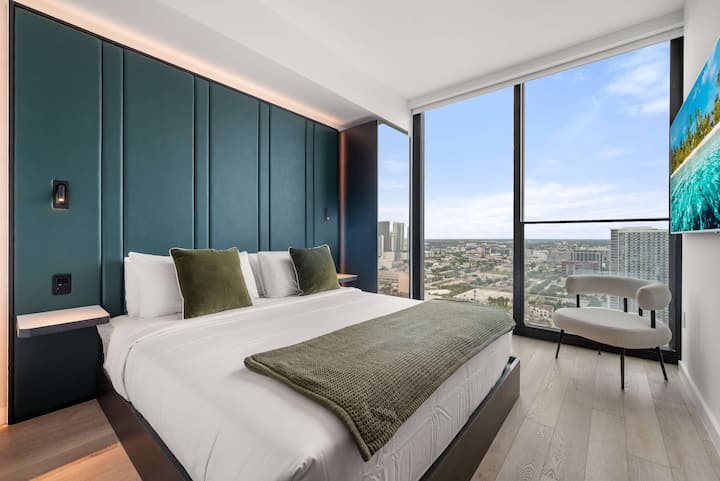 E11even Residences Luxury Studio Free Parking - Miami