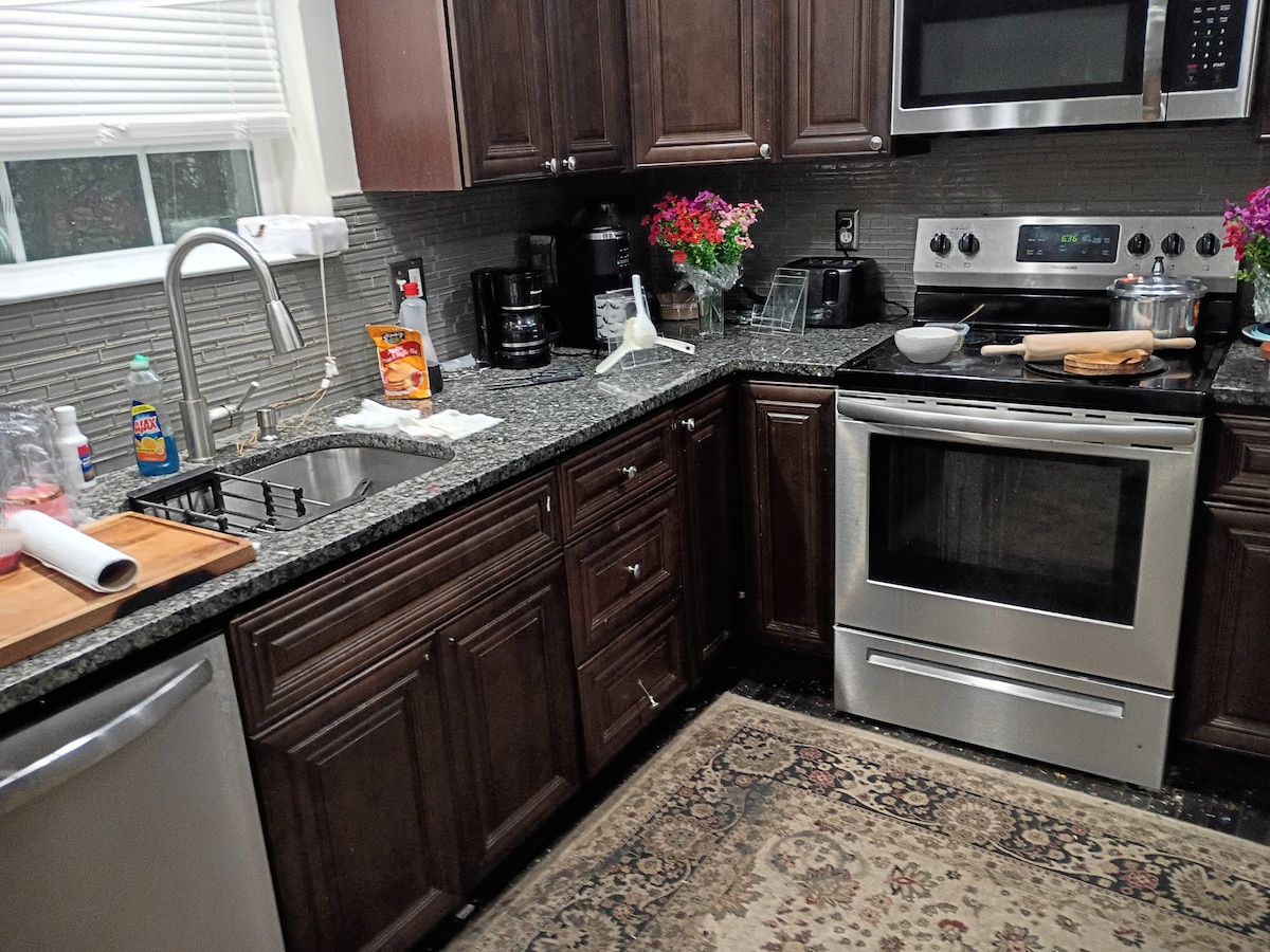 store your luggage flix bus - Boats for Rent in Annapolis, Maryland ...