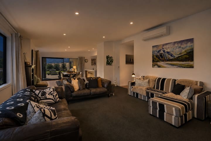 Bull Ridge Retreat Wanaka - Wanaka