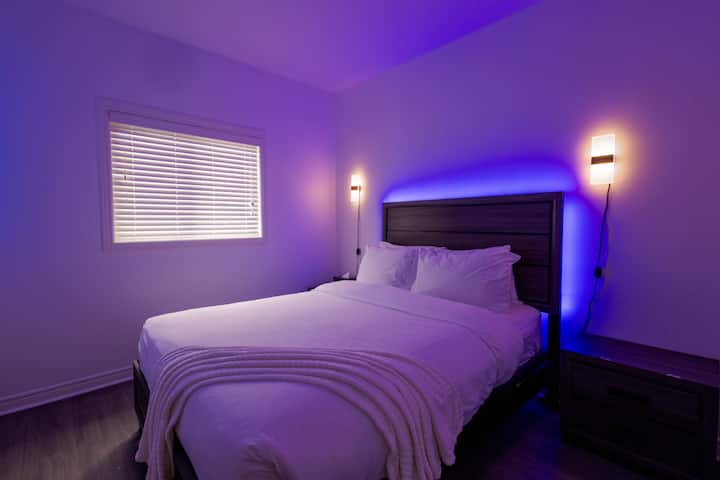 Elegant 8-bed Retreat | Bbq & Pool Table - Niagara-on-the-Lake