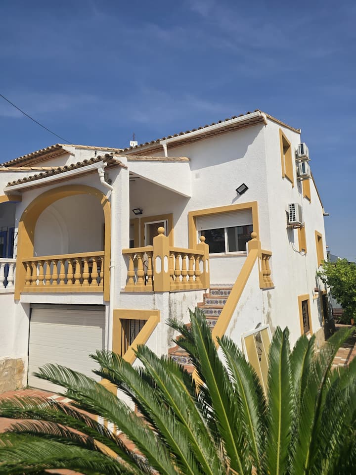 Adosado En Oliva - Oliva