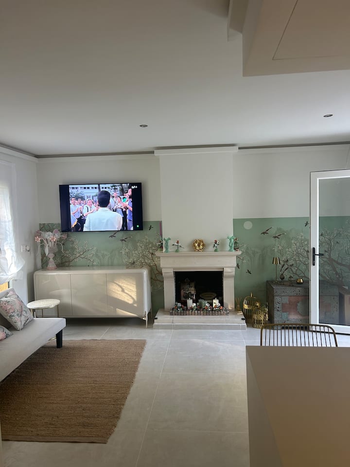 Charming Modern Beach House In Marbella Guadalmina - Costa del Sol