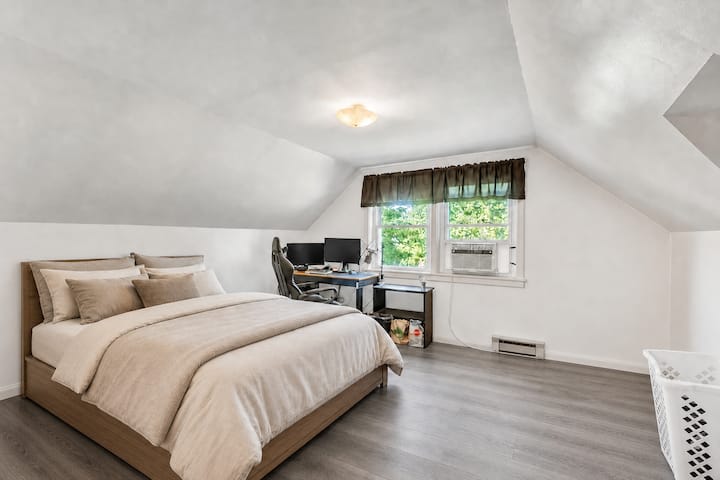 Apt In Ludlow, 6 Flags, Mgm Casino, Hiking Trails - Ludlow, MA
