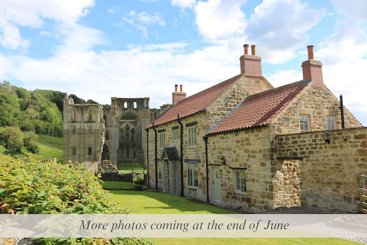 Abbey Cottage, Rievaulx, Near Helmsley, Yorkshire - Helmsley