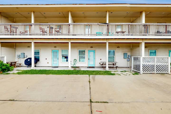 Modern 4br Dog Friendly | Patio | W/d - Texas