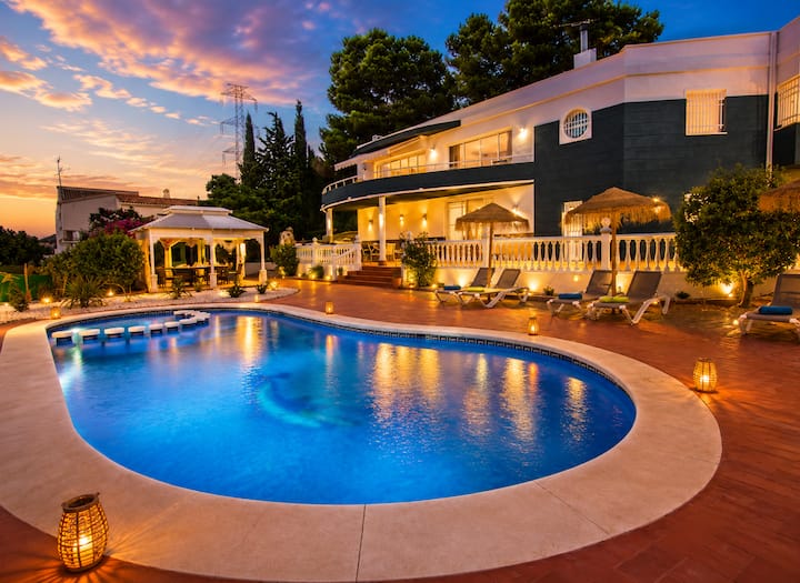 Spacious Málaga Villa | Pool · Bbq · Games · 14pax - Alhaurín de la Torre