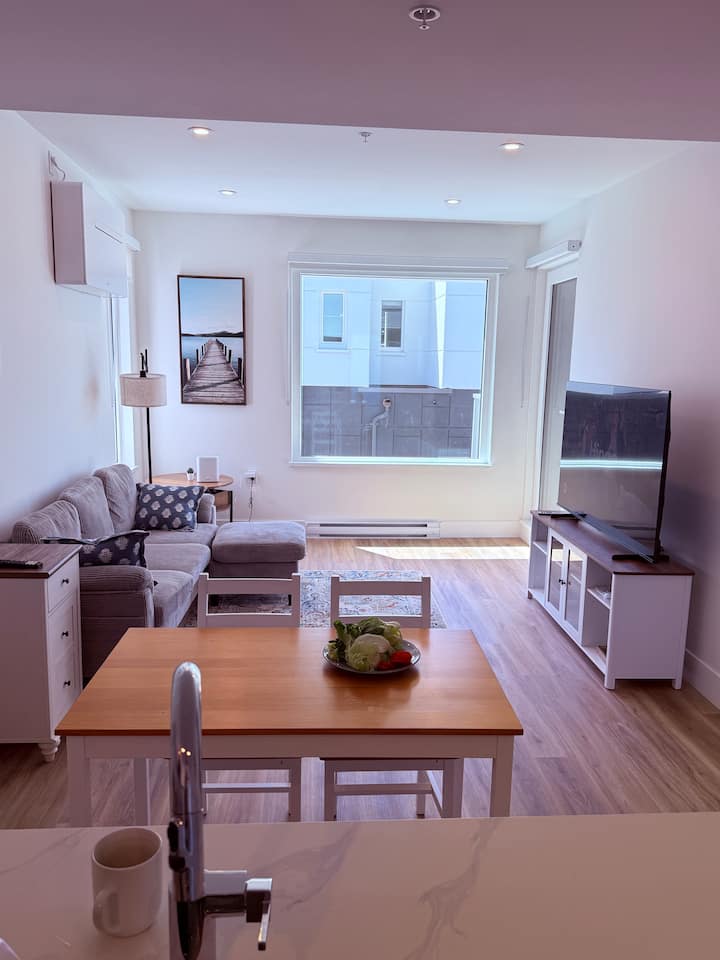 Furnished Brand-new Condo | Near Commercial Drive - Vancouver