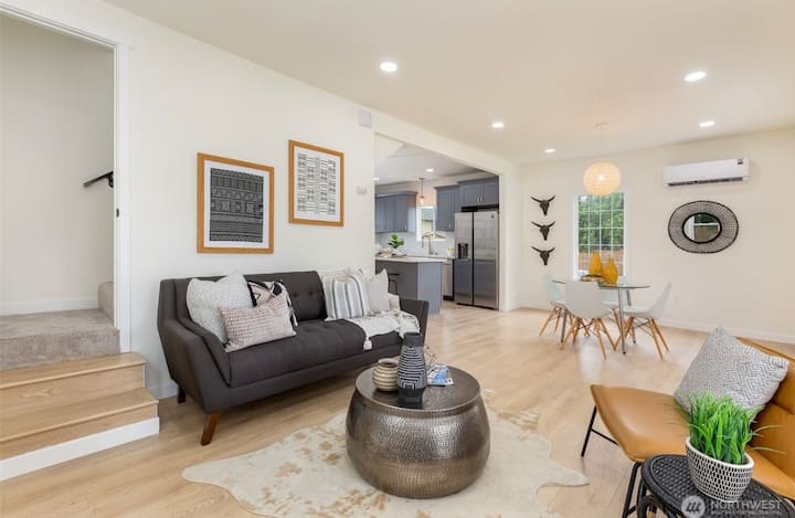 Cozy Whole House Near To Lake Washington - Renton, WA