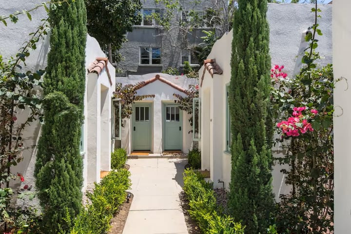 4br Bungalows | Heart Of Little Italy - San Diego, CA