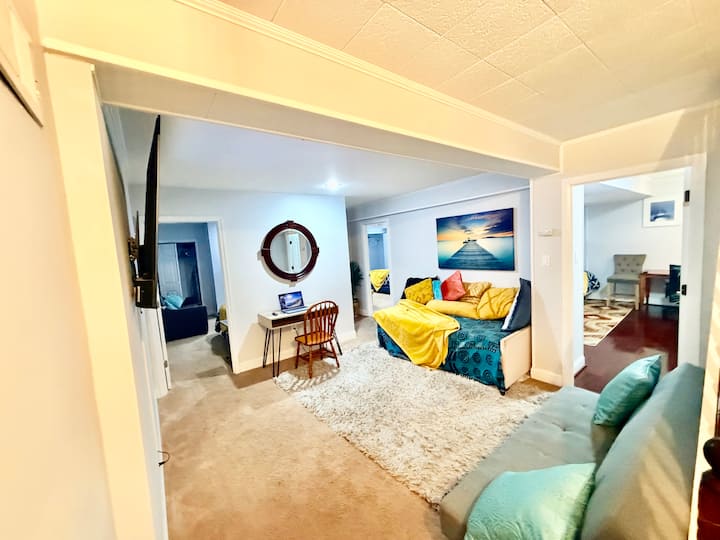 Private 3br Suite 3/private Baths 65tv Bas/apt - Silver Spring, MD